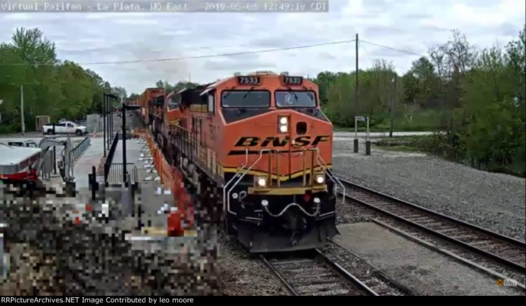 BNSF 7533